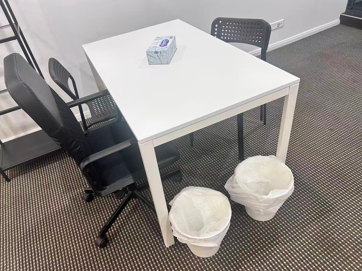 Élégant appartement de 2 chambres et 2 salles de bain avec balcon à ...