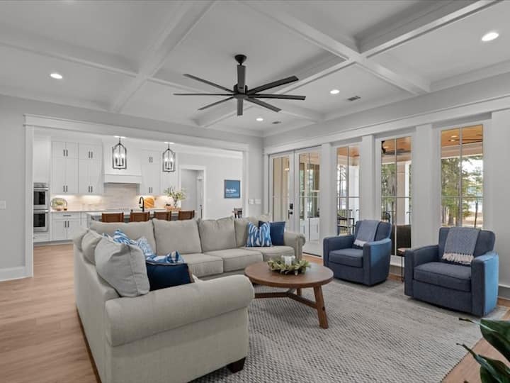 Masters Ready Lakeside Retreat. - Mistletoe State Park, Appling