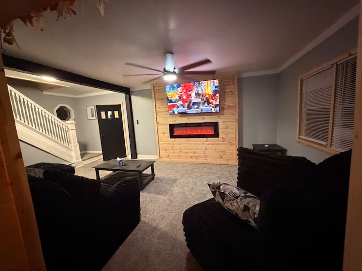 The Cozy Wood Retreat - Salamanca, NY