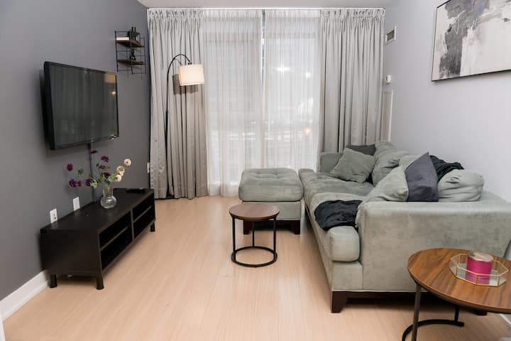Condo In Toronto - Toronto