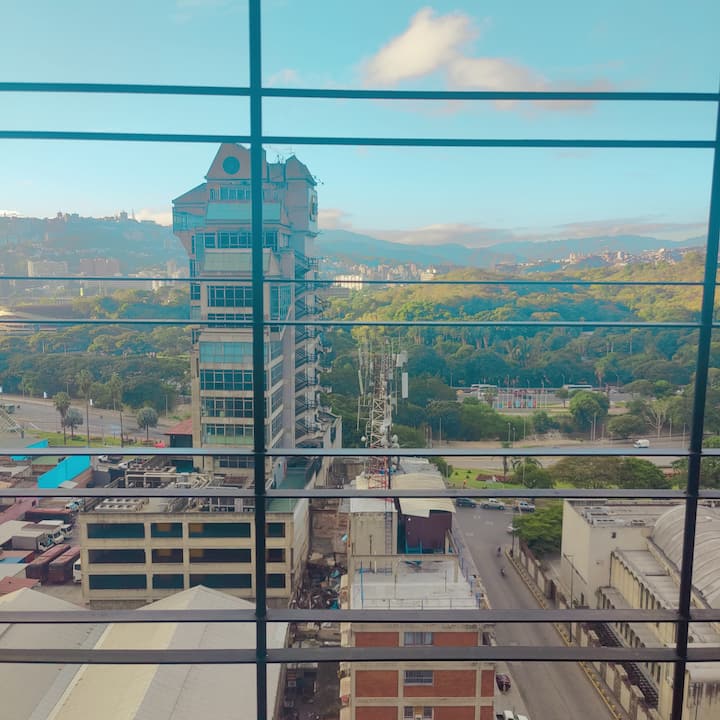 24/7 Utilities, 150 Mbps, 3 Bd 2 Bt, Good Location - Caracas