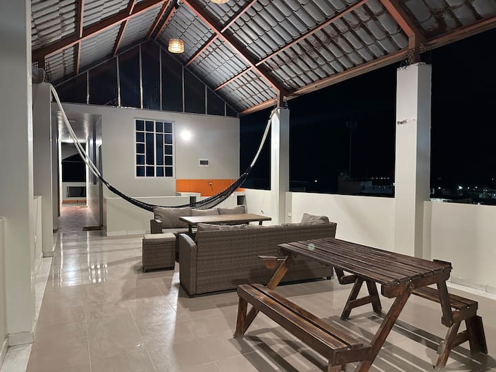 Departamento Con Lindos Acabados Y Balcón A Calle - Caleta Cruz