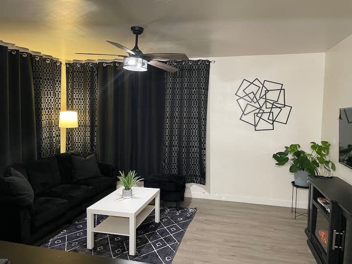 Cozy Apartment, Maywood. Non-smoking - Cicero, IL