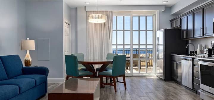 2bd/3ba Loft At Emerald Grande - Destin, FL