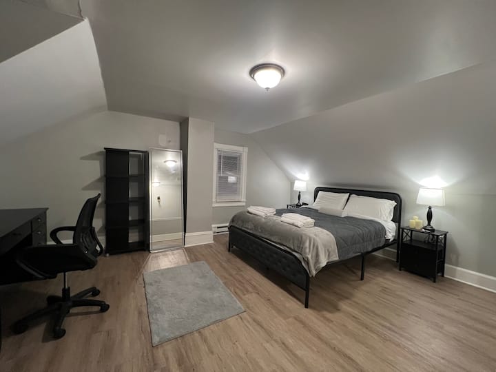 Little France - Loft - Easton, PA