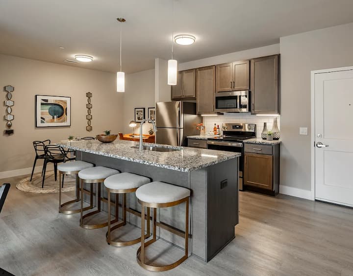 Comfortable Home In High Level - High Level