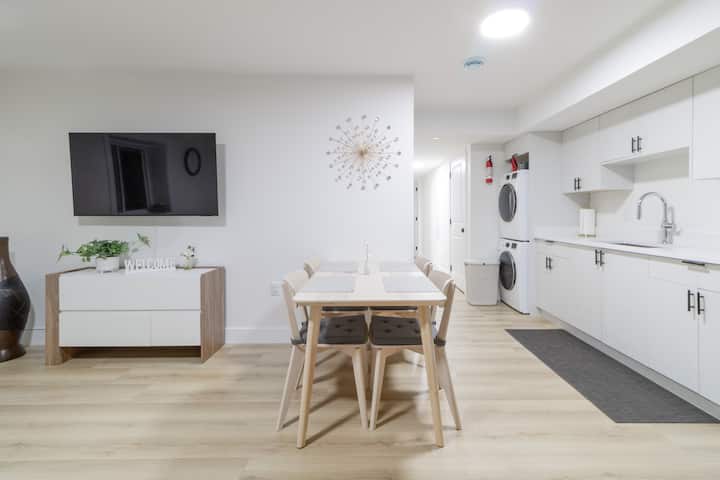 Modern Langley Haven - Langley