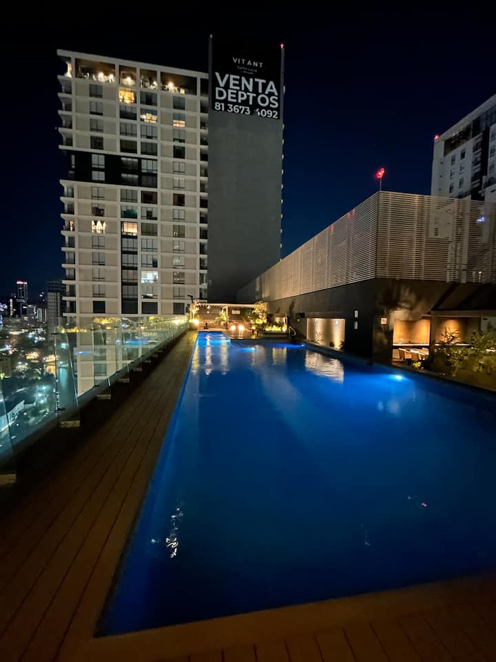 Modern Loft In Santa Lucia With Pool, Gym, Parking - Nuevo León