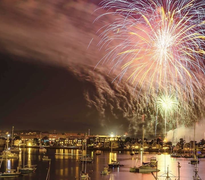 Spend An Epic 4th Of July Week In Newport Beach - Newport Beach, CA