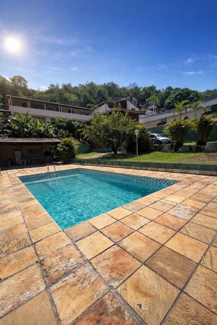 Casa Para 8 Hóspedes Com Piscina E Churrasqueira - Petrópolis