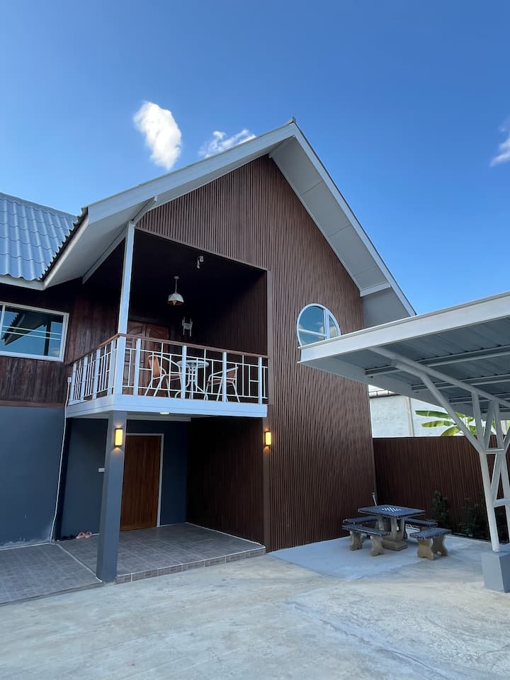 เจ้านายเกสเฮ้าส์แม่ขะจาน - Wiang Pa Pao District