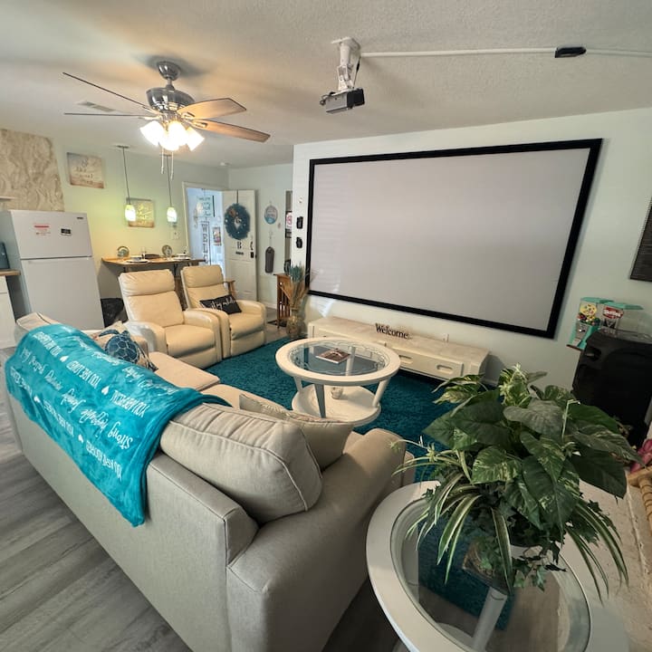 1br 1ba Huge Fenced In Yard 6 Mins From Beach! - Ocean Springs, MS