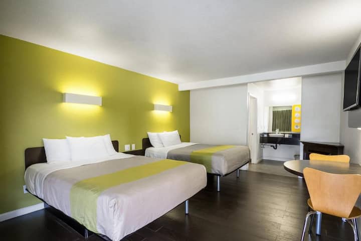 Coastal Classic 2 Queens - Sleeps 4 - Big Sur, CA