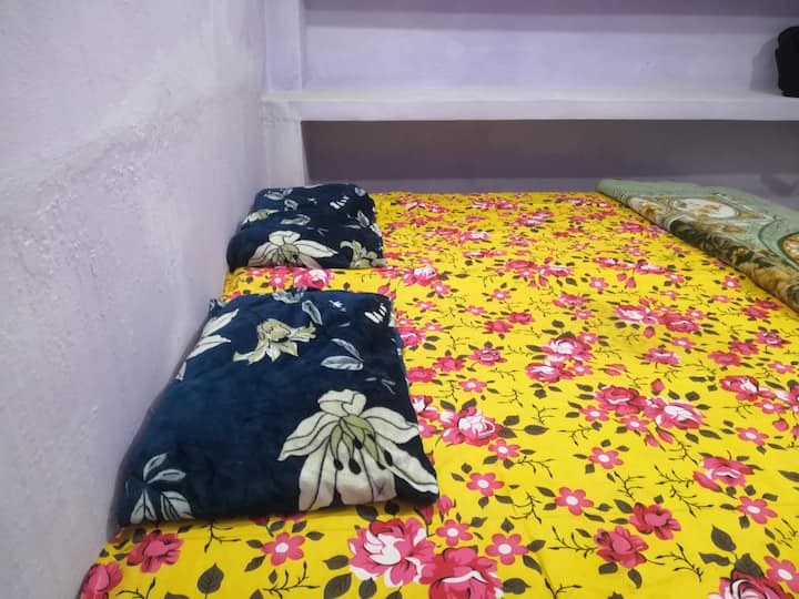 Indra Family Homestay - Near Triveni Sangam - Prayagraj