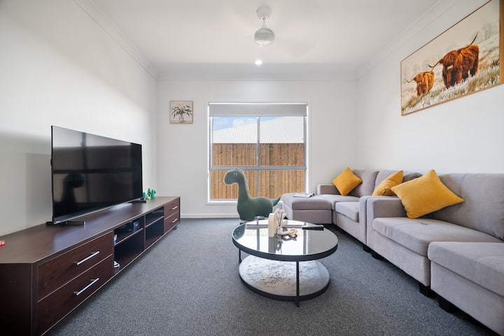Brand New Greenbank House｜perfect For Families - Logan City