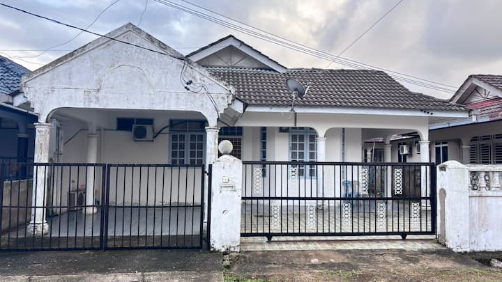 Maryam Gelugor Kerteh - Kerteh