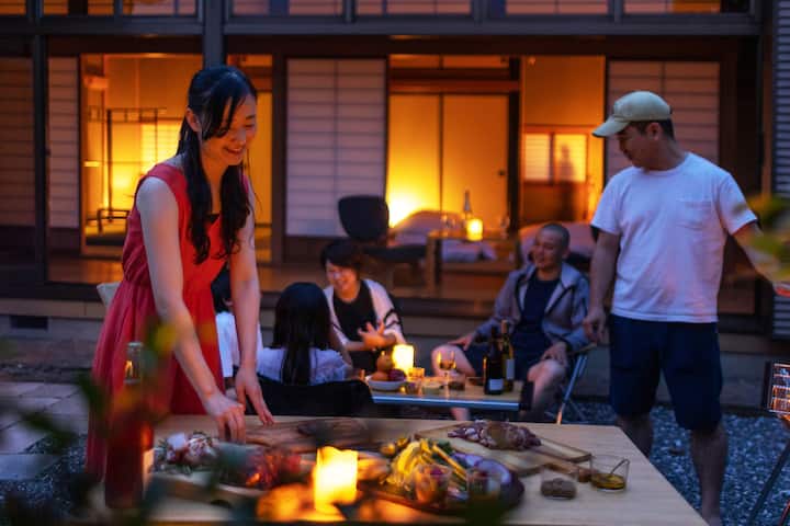 お寺が営む一棟貸切宿
宿坊 南アルプス法源寺/無料駐車場/長期滞在/和室3室・洋室1室120㎡ - 南阿爾卑斯市