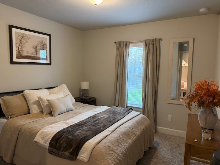 Cozy Private Guest Suite | Free Parking! - Houston