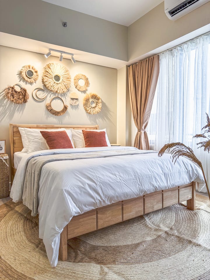 Cozy 1br W/ Balcony • Above Grocery & Restaurants - Cebu