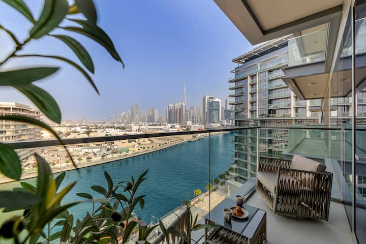 Canal Front And Burj Khalifa Skyline View - Dubai