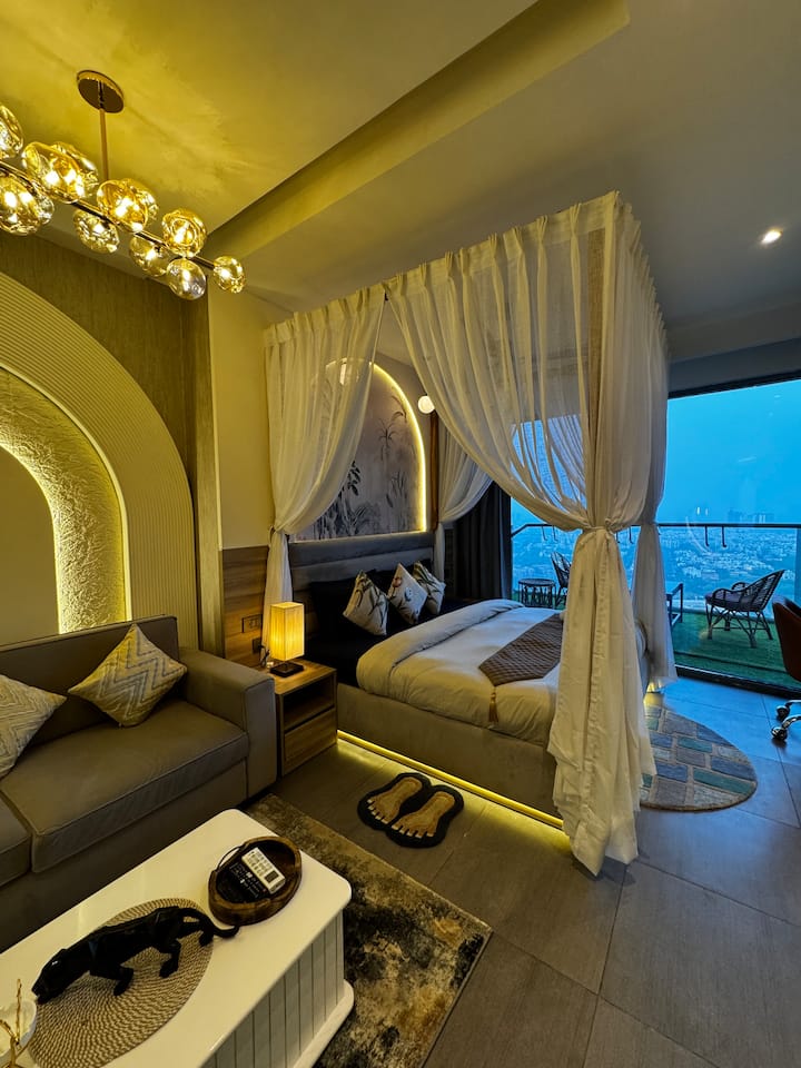 The White Cocoon La Bella Luxuria - Noida