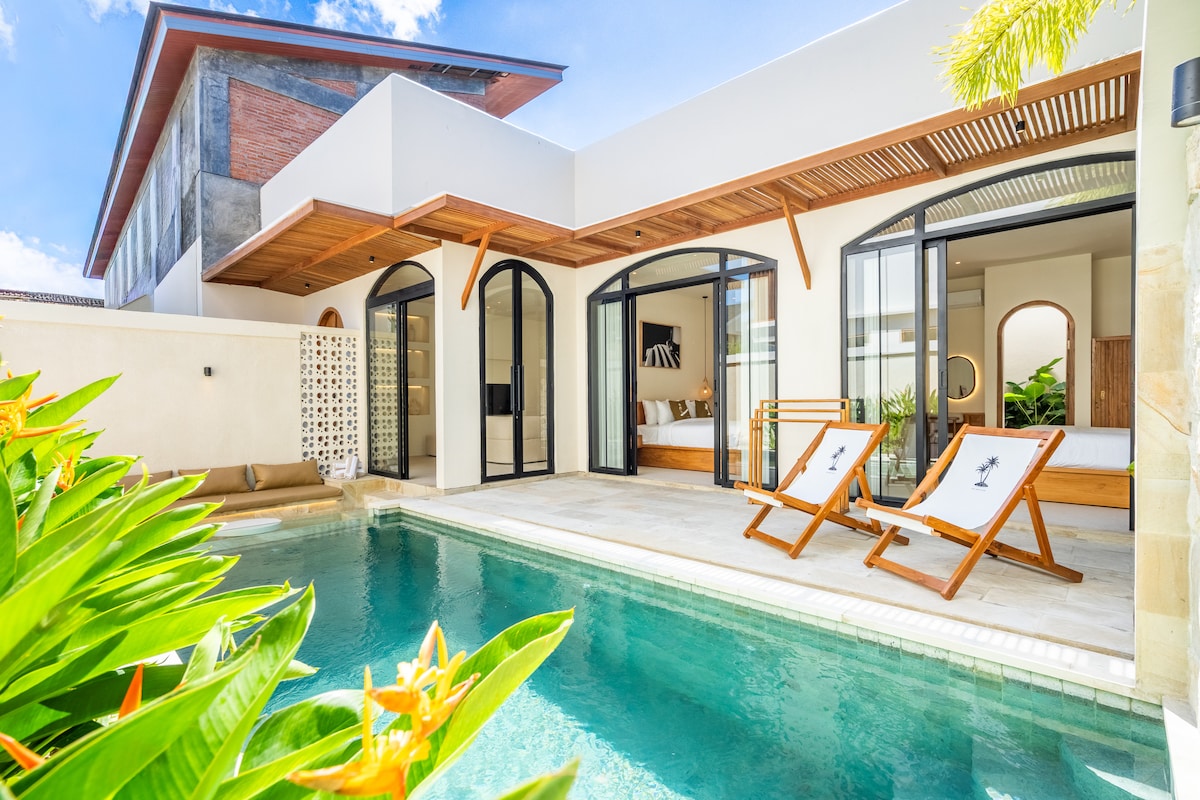 Meditera Style 2BR Villa-Walk Distance Kuta Beach - Villas for Rent in ...