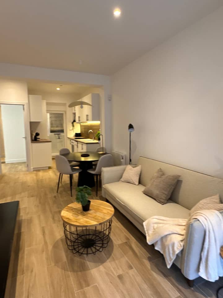 Piso Moderno Con Acceso Independiente · 2 Dorm - Alcala de Henares