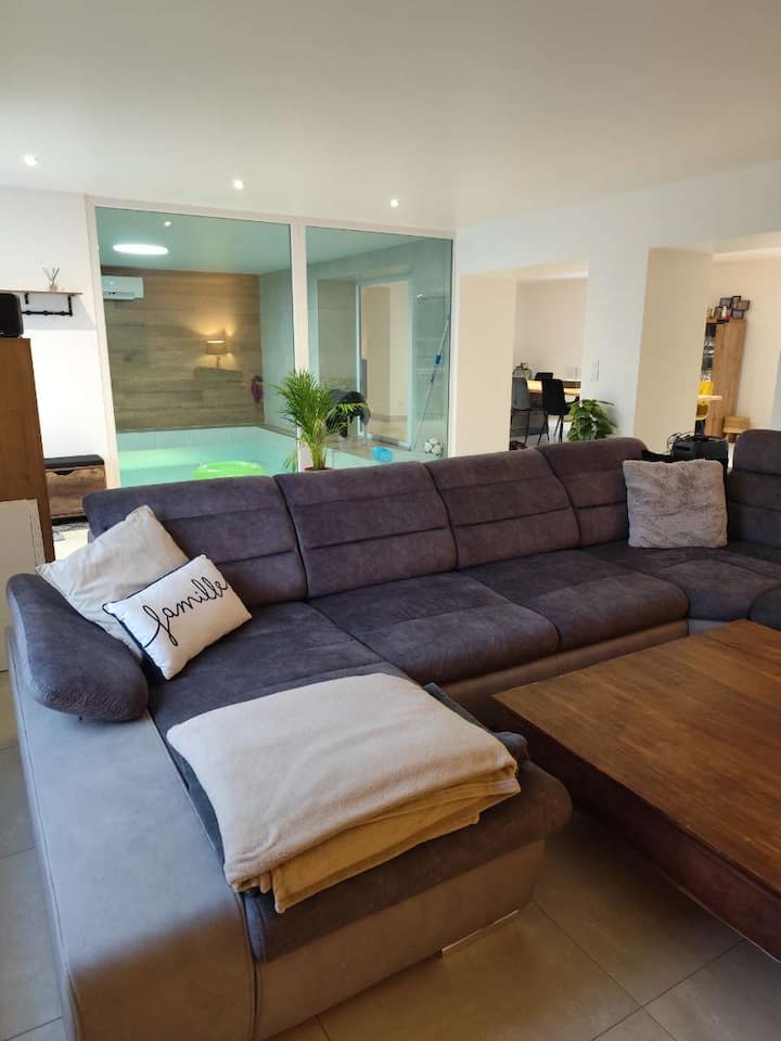 Villa D’exception Pour 15 – Piscine Intérieure - Lac de Pierre-Percée