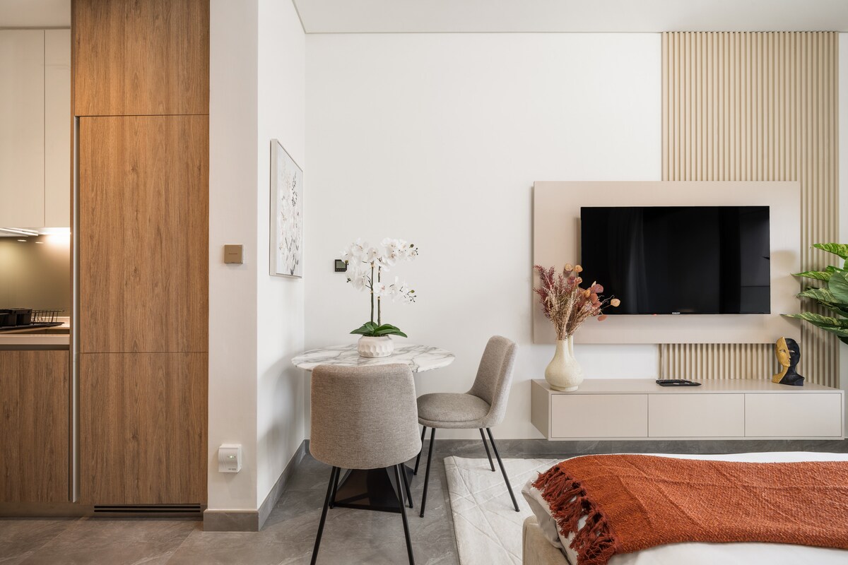 Stylish Studio | Panoramic Canal Views | Floor 26 - Flats for Rent in ...