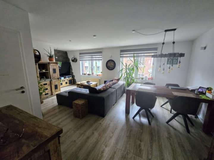 Schicke 2-zimmer Maisonette-wohnung Mit Balkon - Roermond