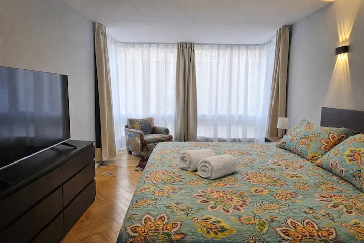 Amplio Y Luminoso 2d •Metro Los Leones •Costanera - Providencia