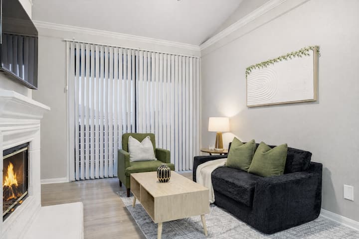 Stylish 1br Escape | Pool, Gym & Balcony - 達拉斯