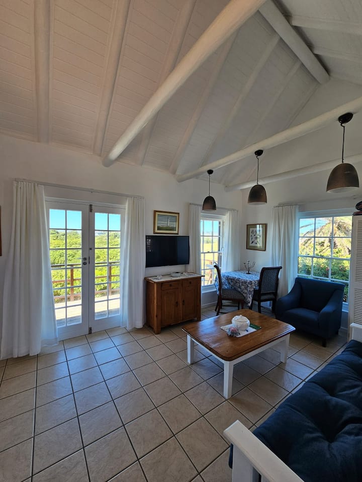 Calamari Cottage - Beautiful Views! - Saint Francis Bay