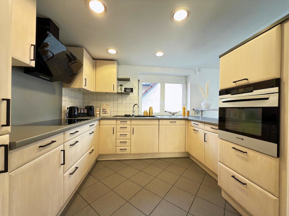 Amplio apartamento con bañera y balcón - Departamentos en renta en ...