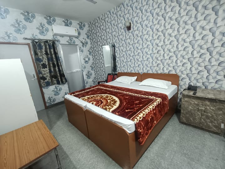 Executive Inn-room 03 - Jamshedpur