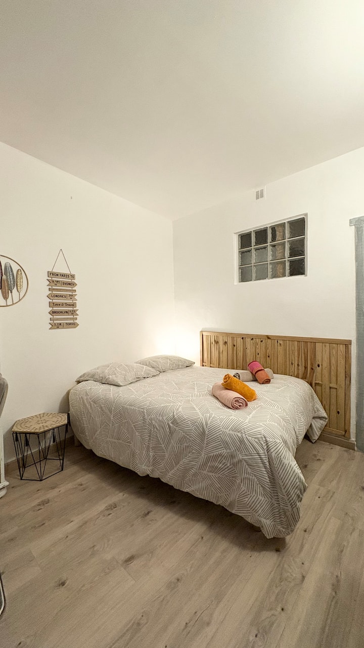 Le Refuge Des Papes - Cosy Studio - Wifi - Awinion