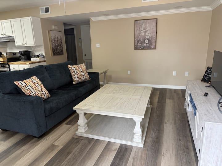 Beautiful Downstairs Apartment - Slidell, LA