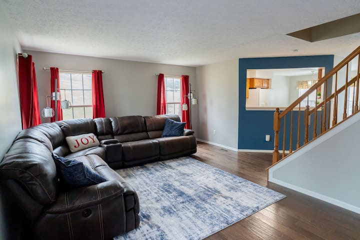 Spacious Townhome In Newark Delaware - Newark, DE