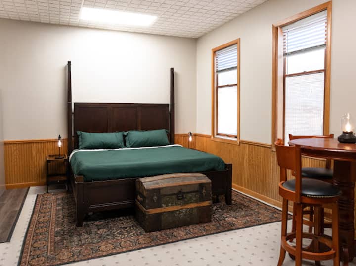 Train Themed Apartment For Visiting The Hub City! - Ashton, IL