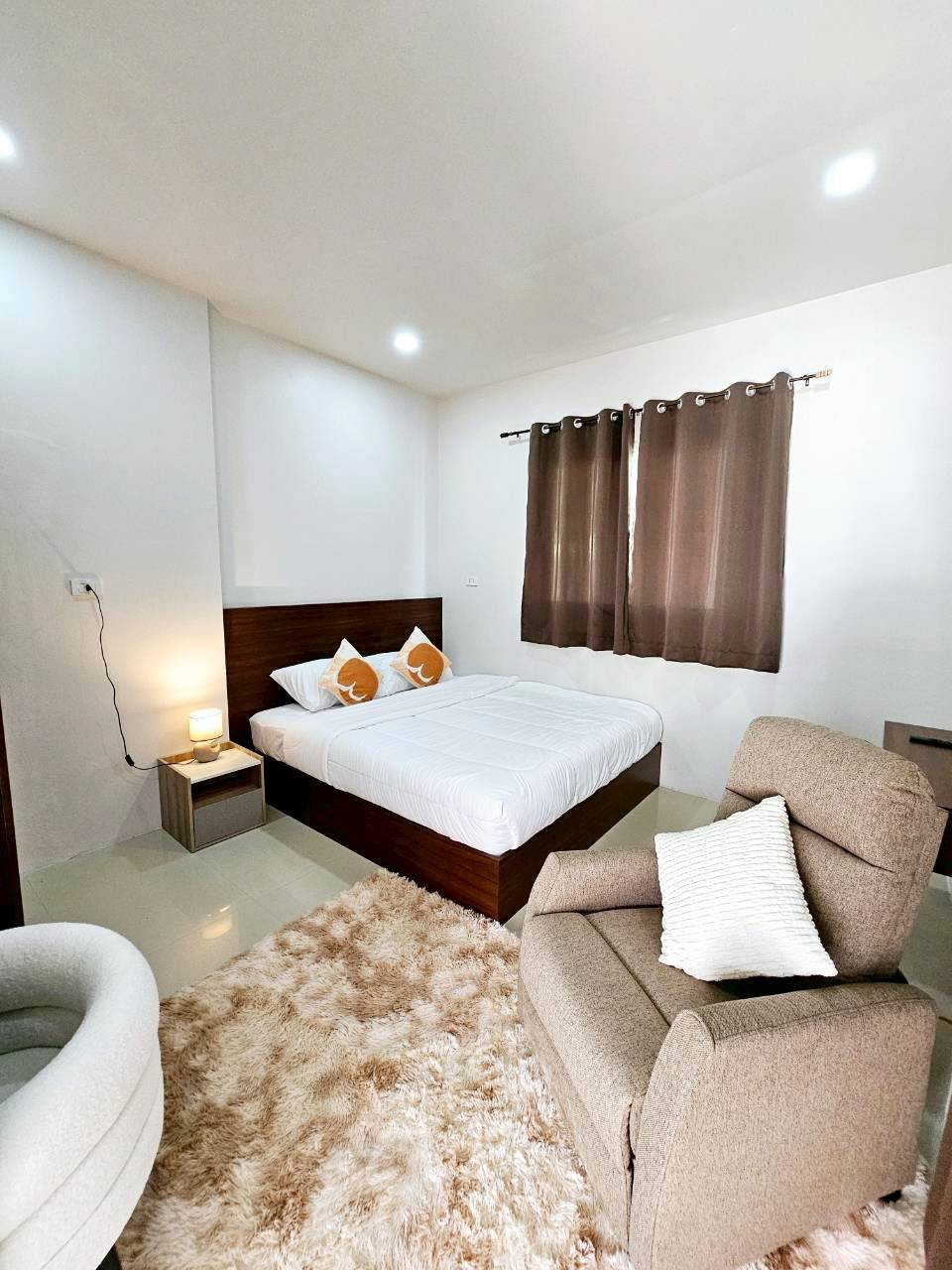 Lazy Blue Bangtao Guesthouse (Chambre 8) - Appartements à louer à ...