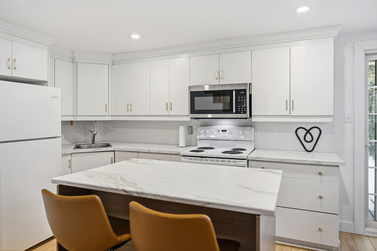 Urban House | 5 min from Parliament - Houses for Rent in Gatineau ...