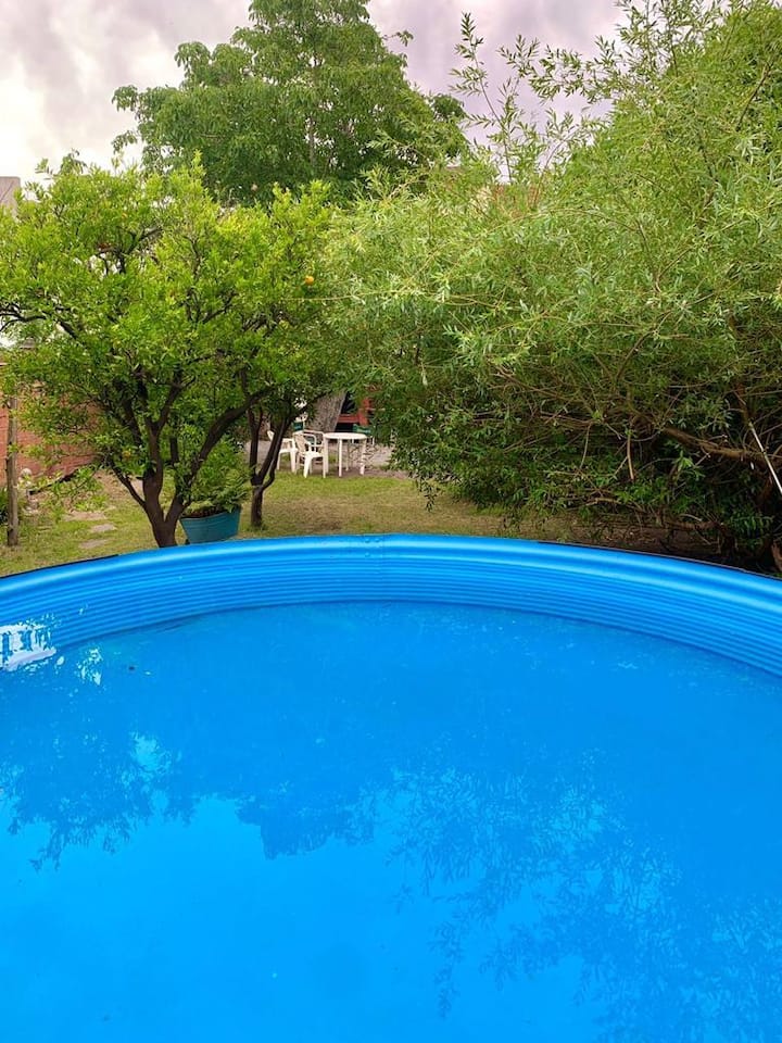 Casona Con Parque Y Pileta En Necochea - Necochea
