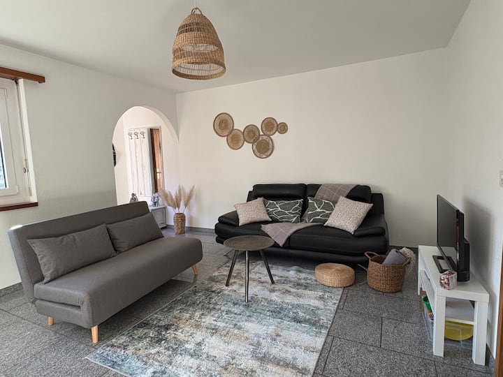 The Secret Garden Of Sara 
Guesthouse - Bellinzona