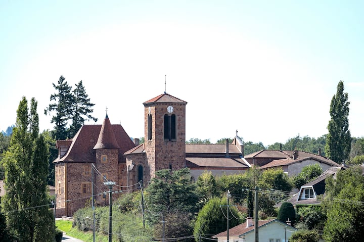 Manoir De La Prévôté 
Parigny
Demeure De Charme - Roanne