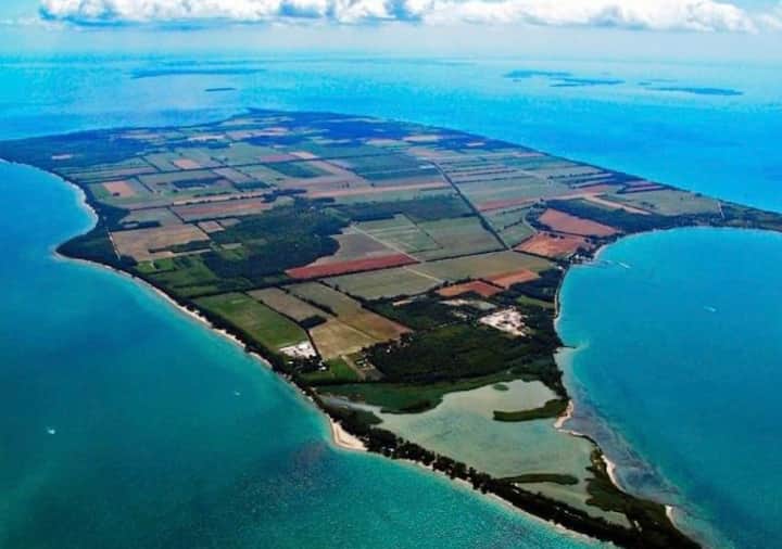 Sunrise Shores Cottage - Pelee Island