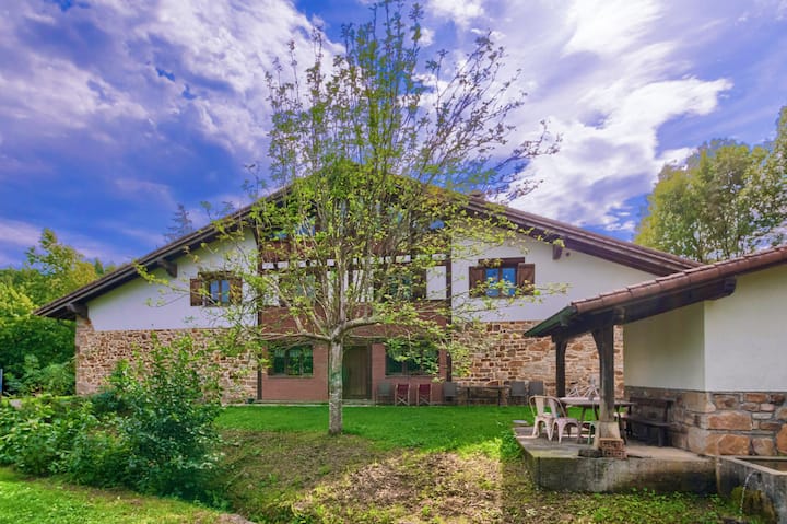 Biezko Baserria - Mondragón