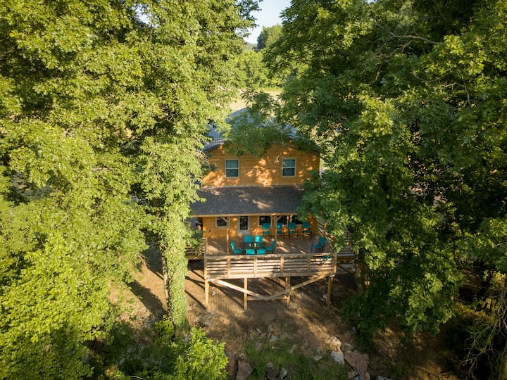 Highwater Cabin On The Little Buffalo River. - Jasper, AR