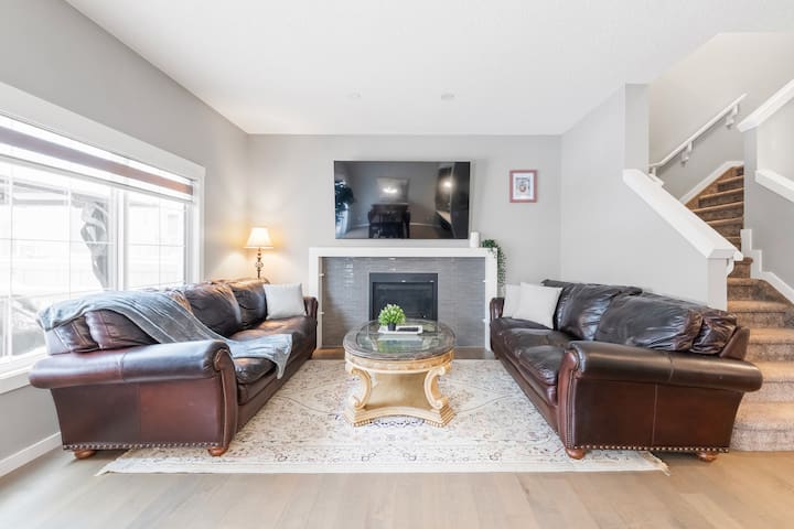The Manor-10 Mins West Edmonton Mall & River Cree - Spruce Grove