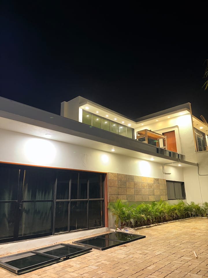 Plam Crest | Luxury Private Villa - Ahmedabad