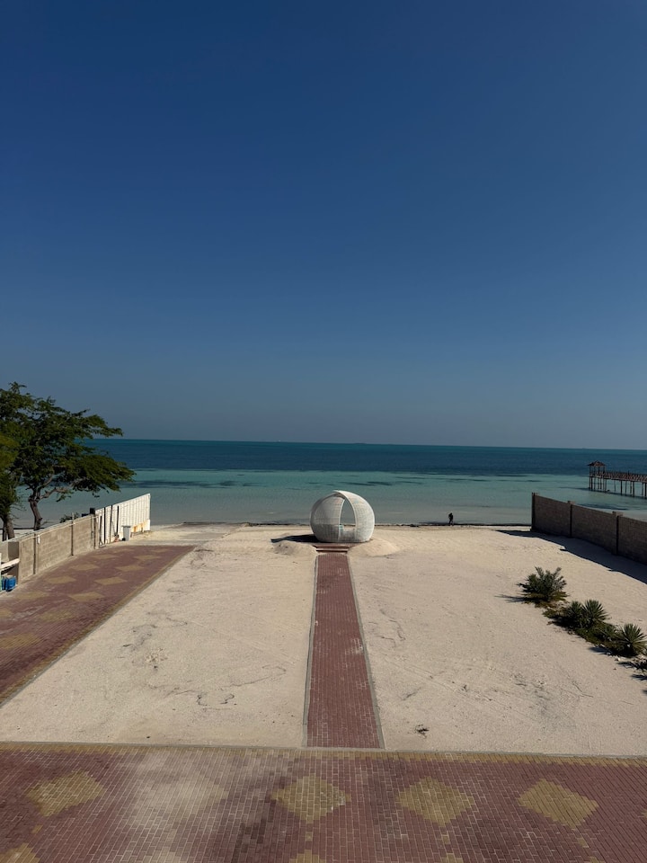 Beachfront House With Private Dome & Sea Views - Qatar